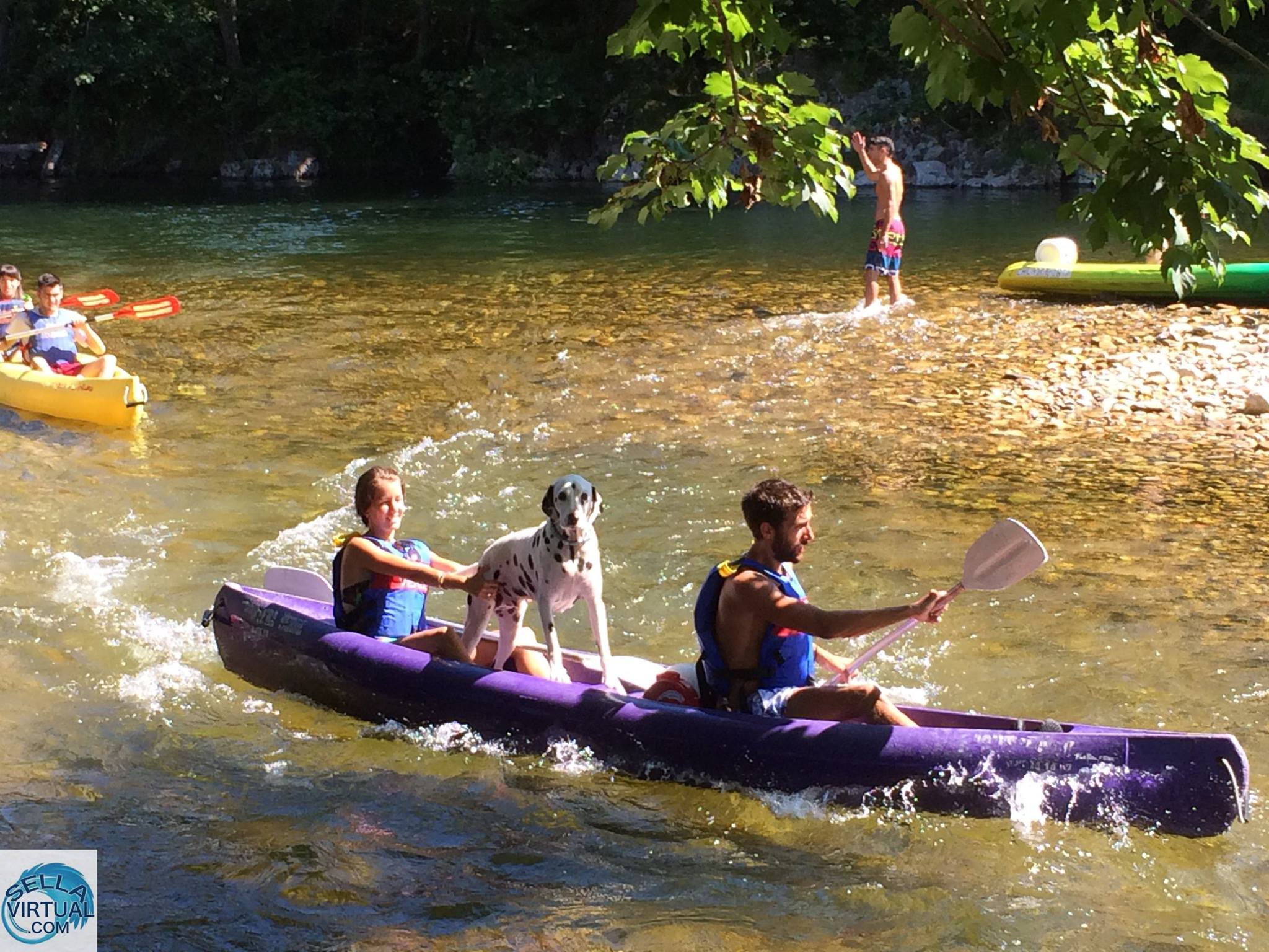 Descenso del Sella en canoa/kayak con perro - Descenso del Sella en ...